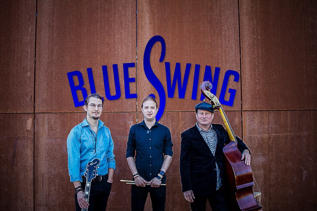 Esiintyjät – Feel Alive